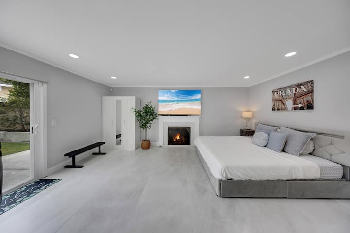 1bd/1ba Private Room Lux Modern- Huntington Beach - Seal Beach, CA