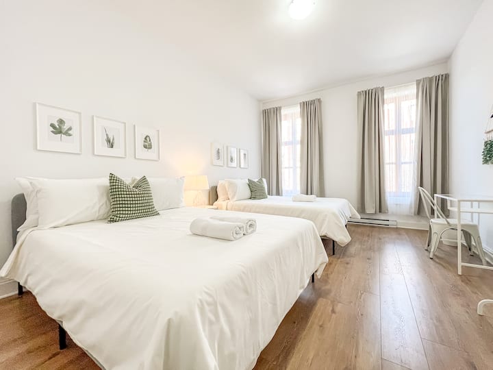 Neat Room J - Downtown Mtl - Montreal