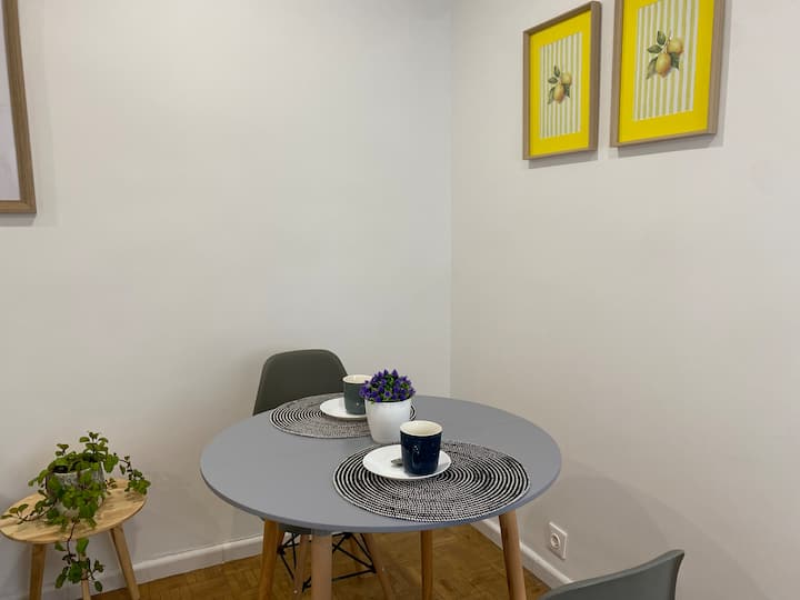 Hermoso Piso Con Terraza -Ventas - Madrid