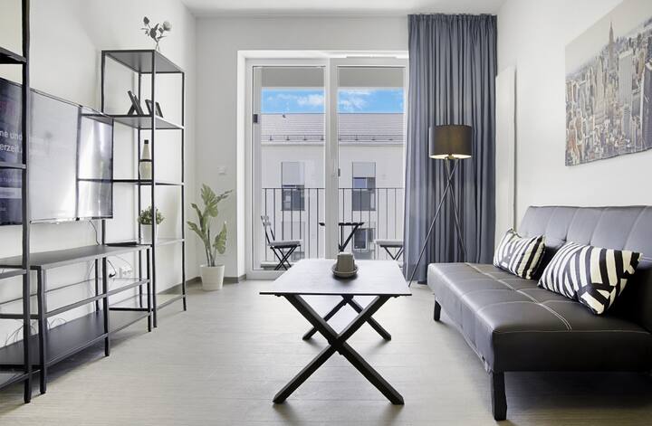 New Apartment With Balcony - Augsburg