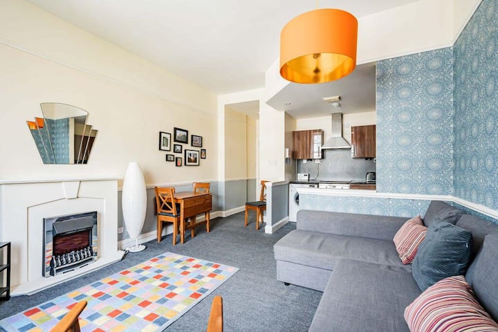Central Old Town Apartment Near Castle - Edinburgh