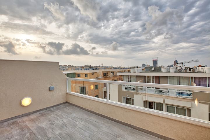 Mercury Residence No.15 / Penthouse / Terrace - Valletta