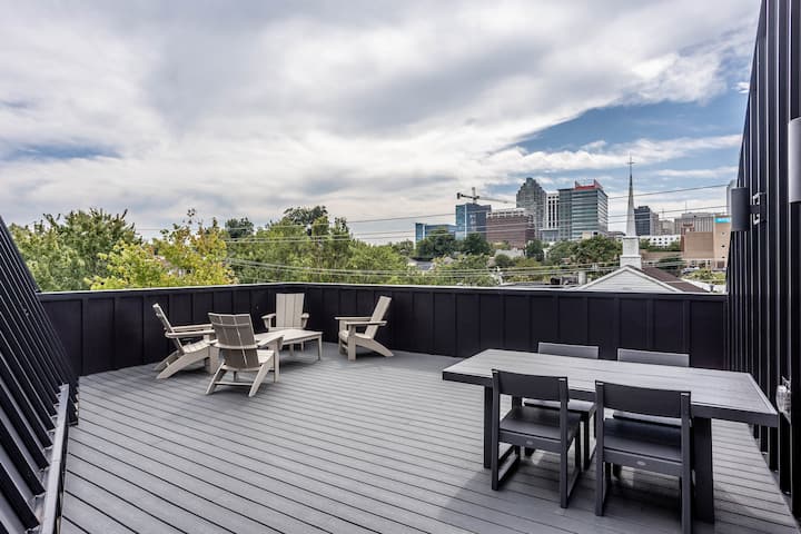 Skyline Loft - Downtown Rooftop With Skyline View! - 롤리