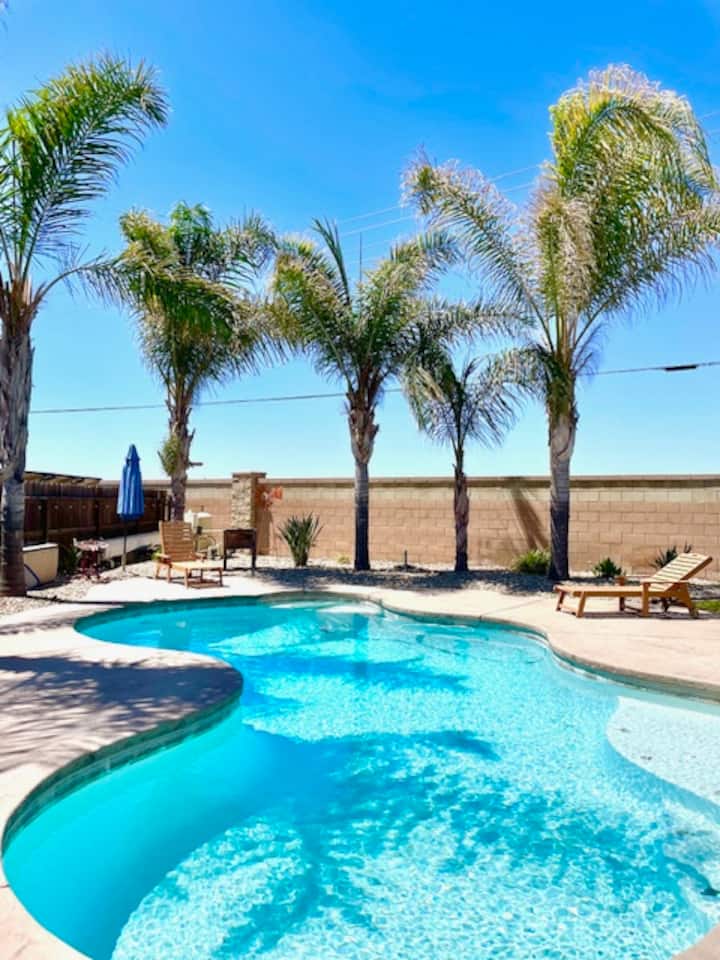Pool Retreat Firepit W 4 Bedroom - Lemoore, CA