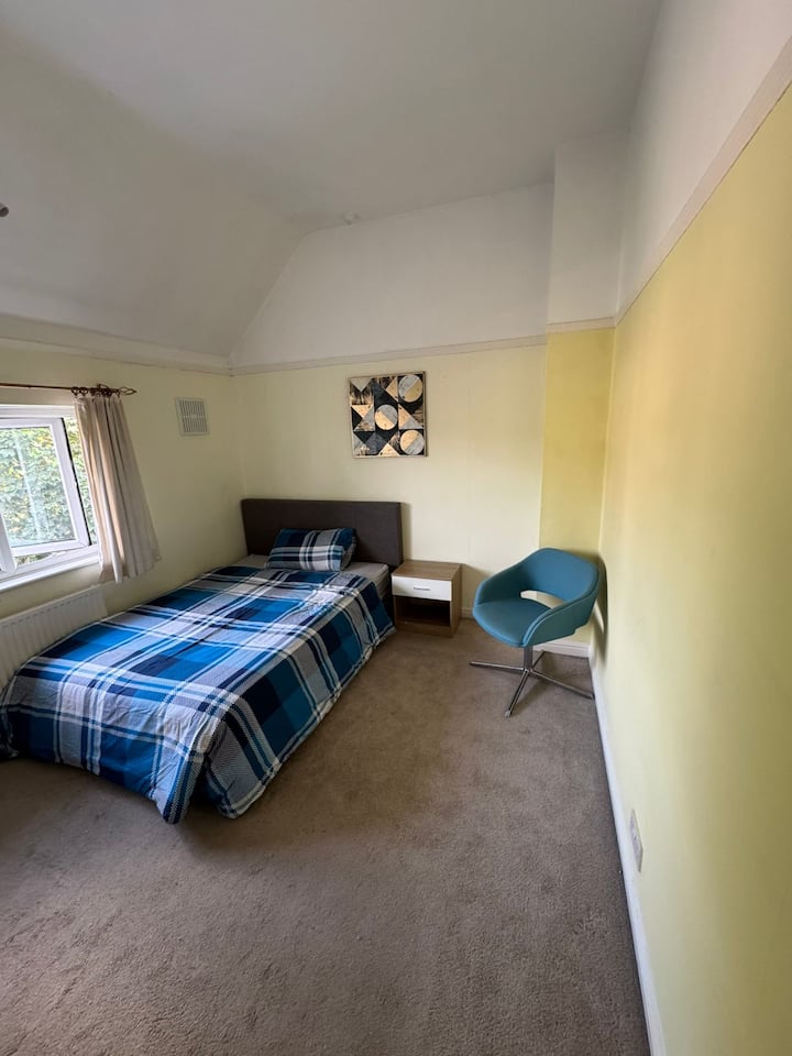 Private Room In Shared House - Peterborough
