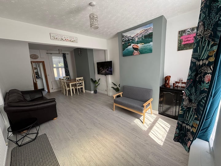Cozy Home - York Centre+parking - York