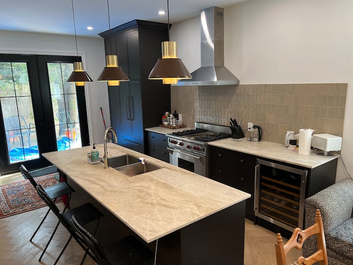 Heritage Charm W/ Rooftop Oasis - Toronto