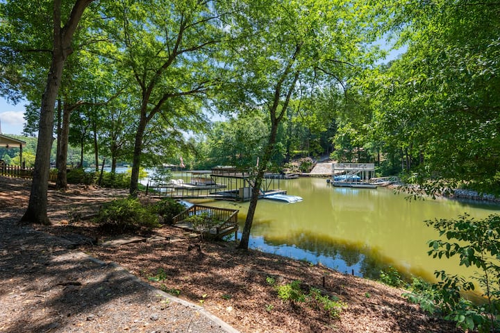 Lake Daze On Keowee - Walhalla, SC
