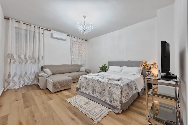 Leonardo Apartment - Mestre