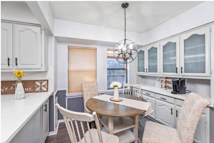 New! Family Escape In The Heart Of Marin - Carrollton, TX