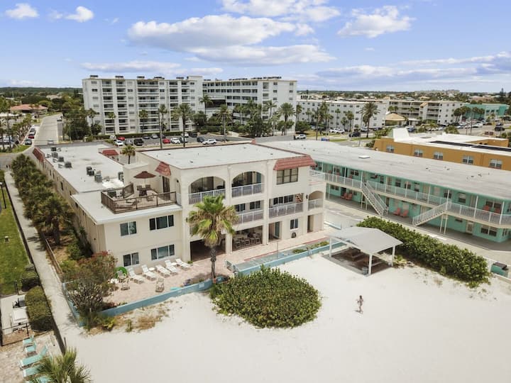 Beachfront 1-br Condo In North Redington Beach! - North Redington Beach, FL