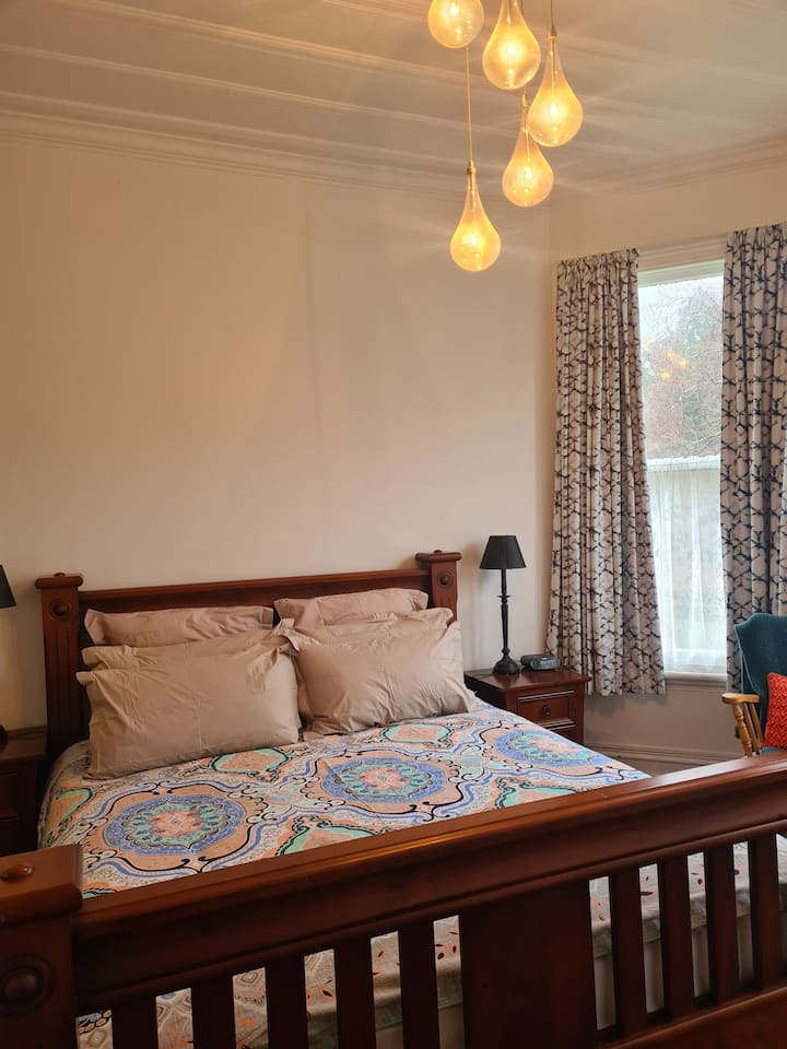 Spacious 2 Bedroom Super King And Queen - Dunedin