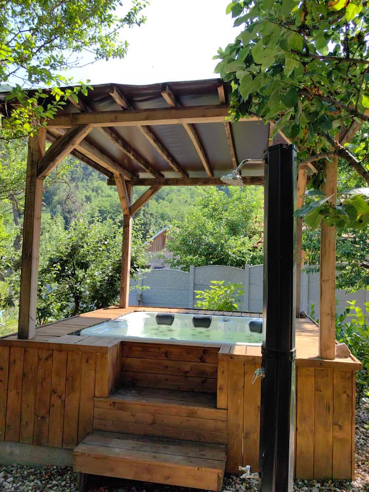 Moja Dedovina - Serbie