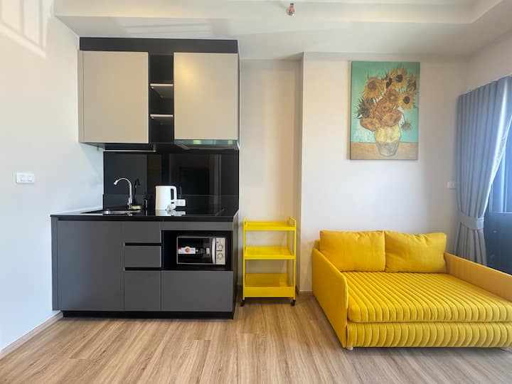 One-bedroom Plus/huaikwang/free Pool Gym/sauna/mrt - Bangkok