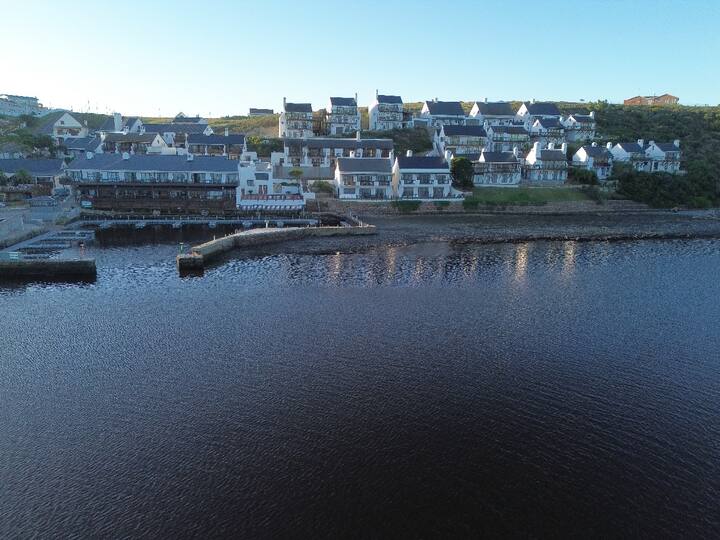 Little Anchor - Bachelor Flat - Witsand