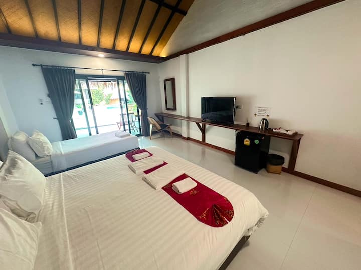 Sunset Sea Breeze Triple Bungalow - Koh Phi Phi Don