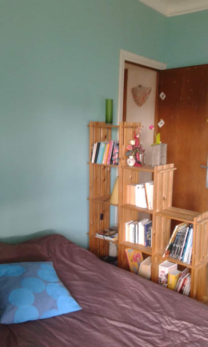 Dans Grand Appartement - Lorient
