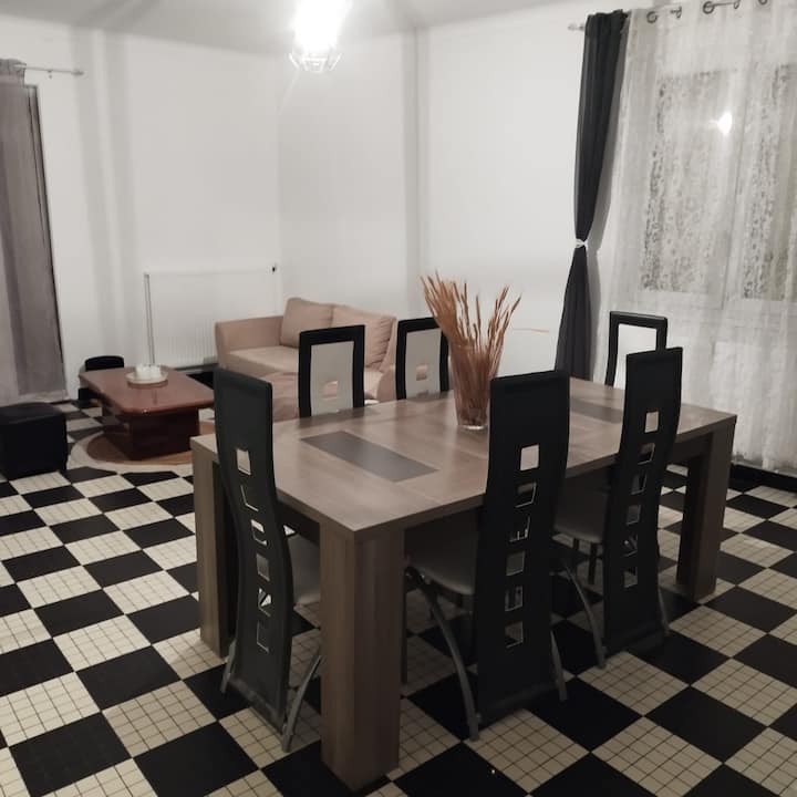 Grand Appart. Terrasse Couverte - Châteauroux