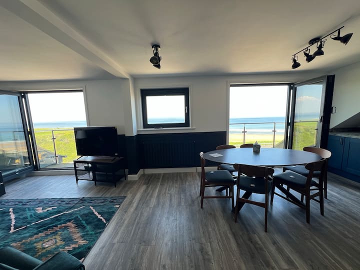 Penthouse North - Saltburn Sea Front - Parking - Saltburn-by-the-Sea