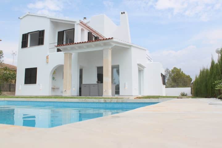 Sa Rápita. Casa Con Piscina Cerca Del Mar - Cala Pi