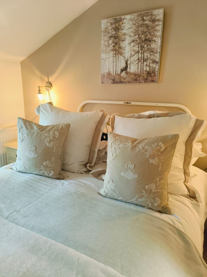 Boutique Countryside Suite - Wrexham