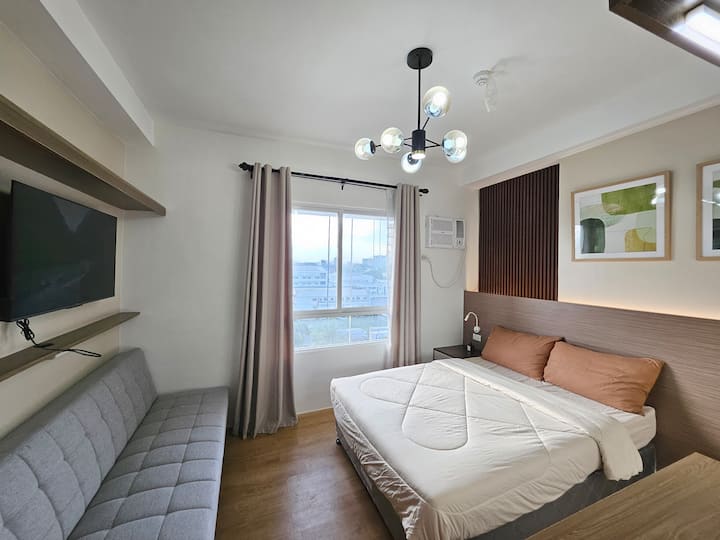 《Mesatierra》studio Unit Unlimited Wi-fi & Parking - Davao City