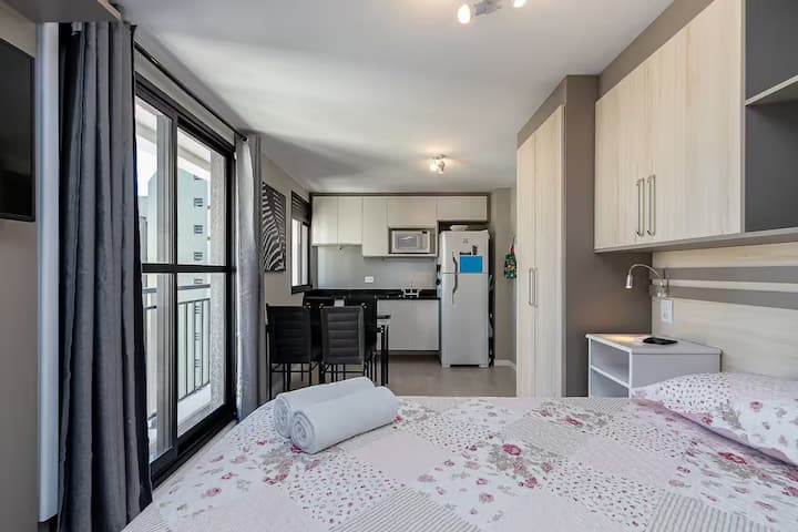 Studio All You Need Ar Condicionado E Cama Queen - Curitiba