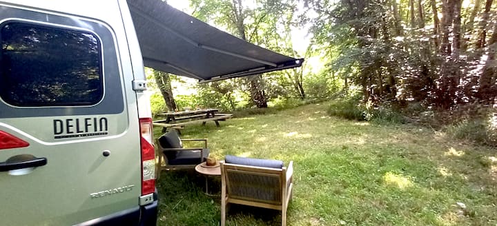 Une  Nuit En Foret De Cognac - Jarnac