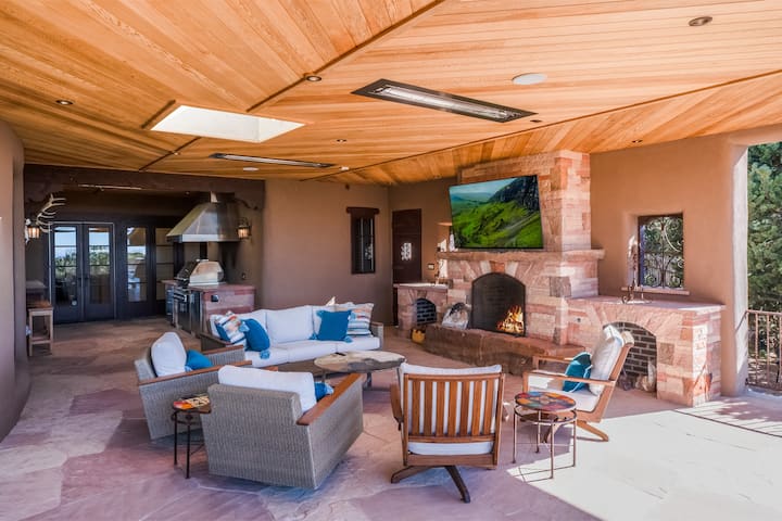 Casa Sierra-seven Bedrooms With Outdoor Living - Santa Fe
