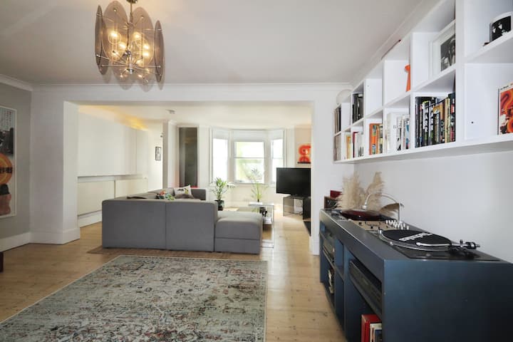 Beautiful West London Flat - 얼 코트