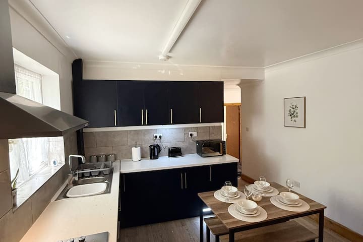 4 Bed•contractor/family Stays-free Private Parking - Southampton