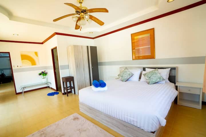 Amazing 4br 200m To Beach - Phuket