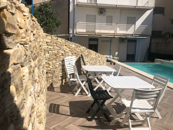 Camere Con Piscina - Castellammare del Golfo