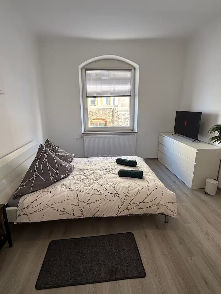 Wg Zimmer Centrum 1og K76 Gelb - Nuremberg