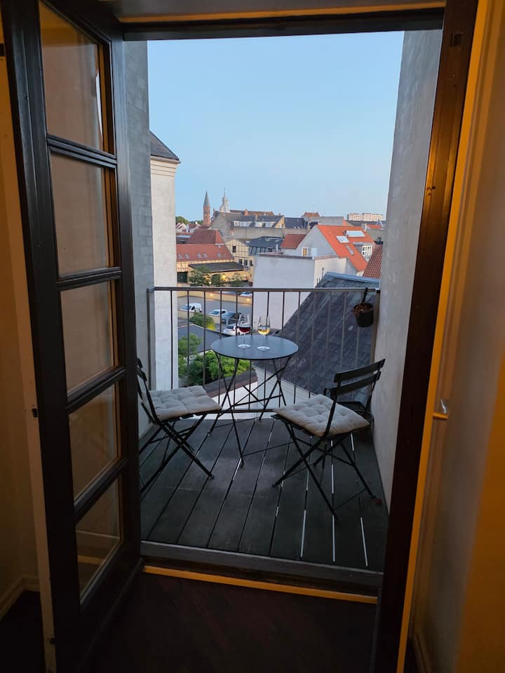 Skøn Bolig I Hjertet Af Odense - Odense