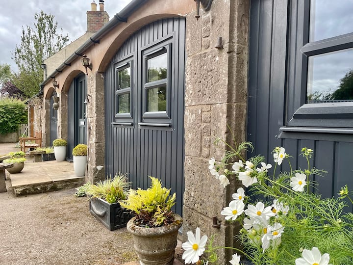 Cart Shed Cottage - Stonehaven