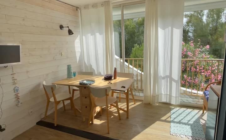 Studio Calme Proche Mer
Location à Partir 1er Août - La Grande-Motte