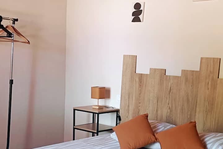 La Petite Maison
2 - 5 Personnes
Proche Thermes - Casteljaloux
