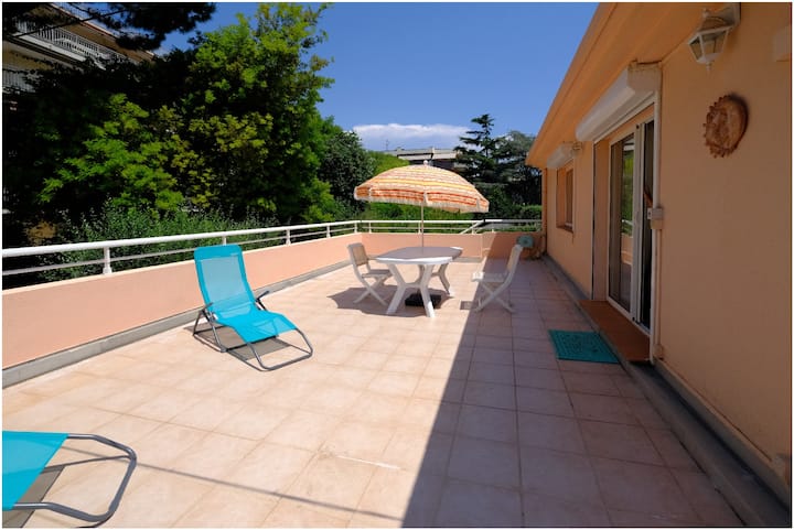 Villa "Cathy" 100m De La Plage. - Saint-Laurent-du-Var