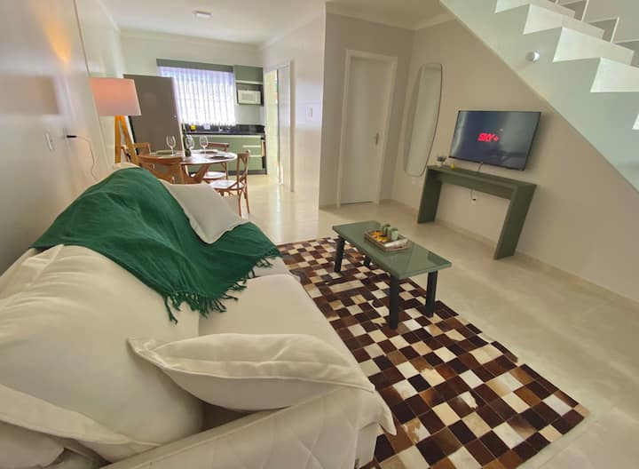 Casa Nova | 400mb Wifi, Boa Localização E Garagem - Campo Alegre