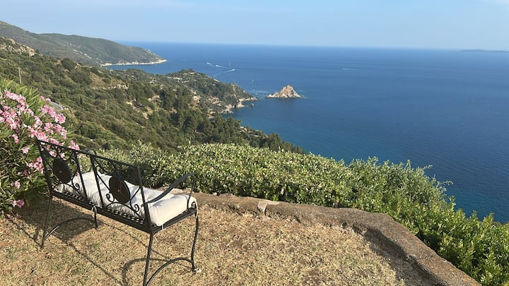 Soggiorna A Villa Ambra - Monte Argentario