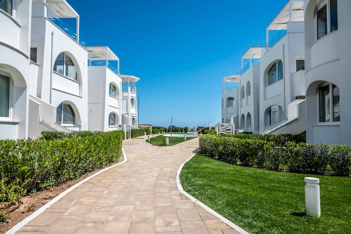 M443 - Marcelli, New Sea-front Apartment - Sirolo