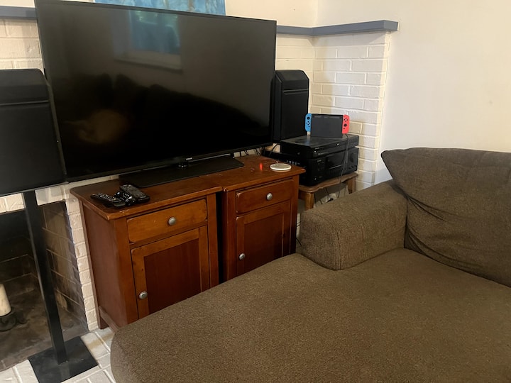 Two Rooms In A 4 Bedroom Home - Erie, CO
