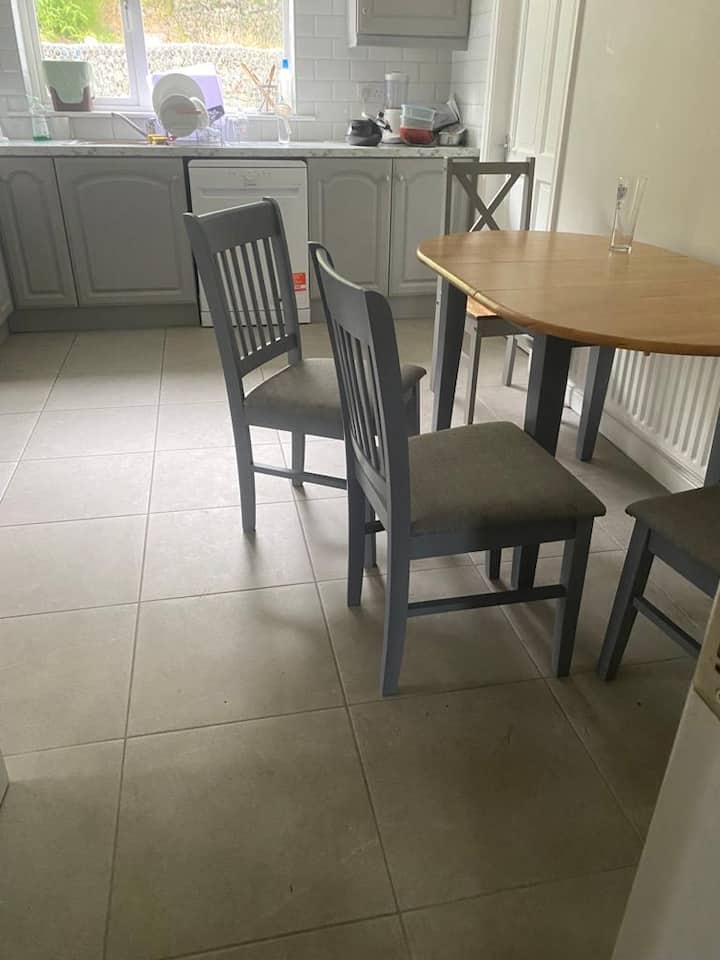 Spacious 4-bed Home In Prime Castletroy Location - County Clare
