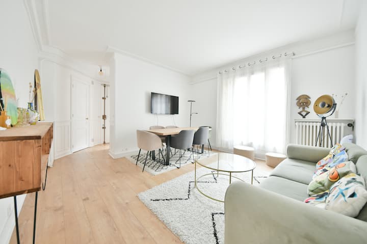 Newly Furnished 2br W/ A/c • Near Eiffel Tower - Eiffel Tower - Paris