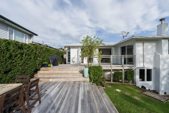 Cosy Retreat In Rothesay Bay - Auckland