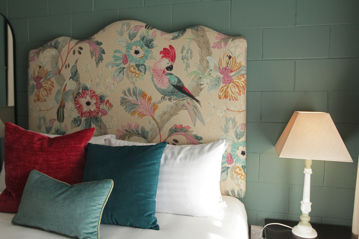 Birds of a Feather - Flats for Rent in Napier, Hawke's Bay Region, New ...