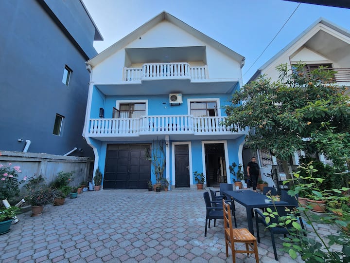 Kakhaber, Entire 3nd Floor Of The House 6 Bedrooms - Batum