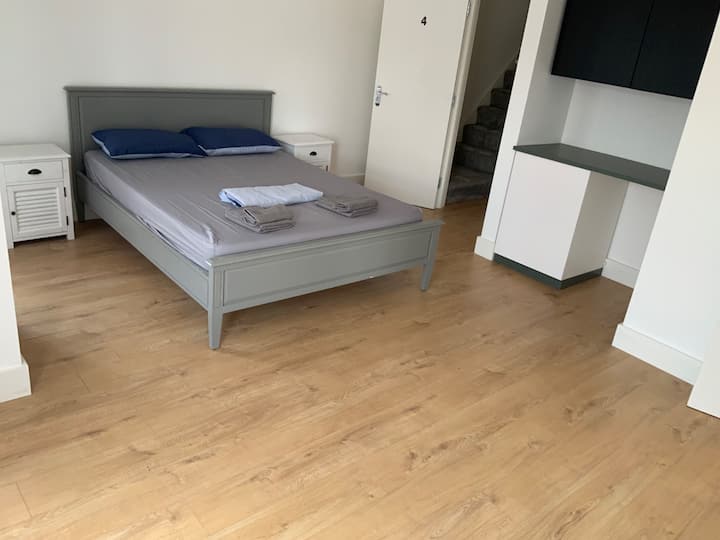 Bedroom #4 At 7 Bedroom House Clacton-on-sea - Frinton-on-Sea
