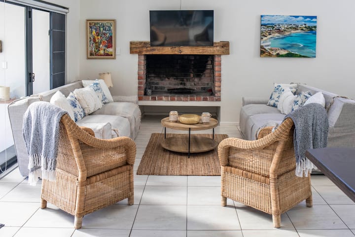 Home In Arniston - Arniston